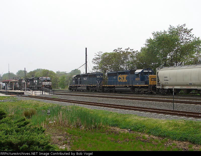 CSX 8833